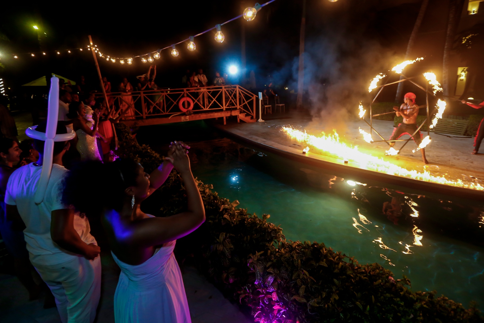 7 Cool Destination Wedding Theme Ideas Destination Wedding Details